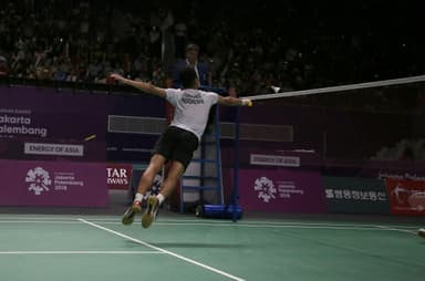 Singles vs Doubles: How Badminton Tactics and Strategy Evolve Between ...